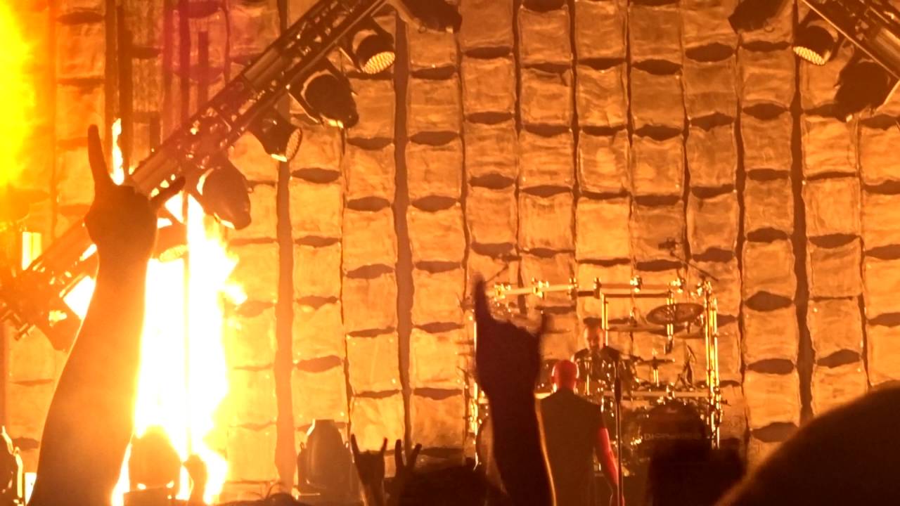 Disturbed - Inside The Fire (live) 5-25-2016 Ft. Wayne, IN - YouTube