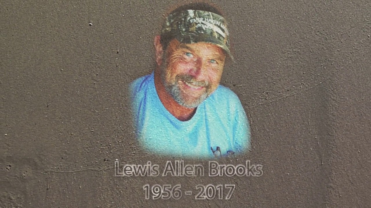 Lewis Allen Brooks Memorial Reef - YouTube