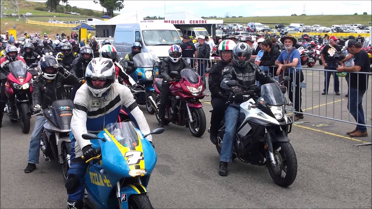 Barry Sheene Festival Of Speed Parade Lap - YouTube