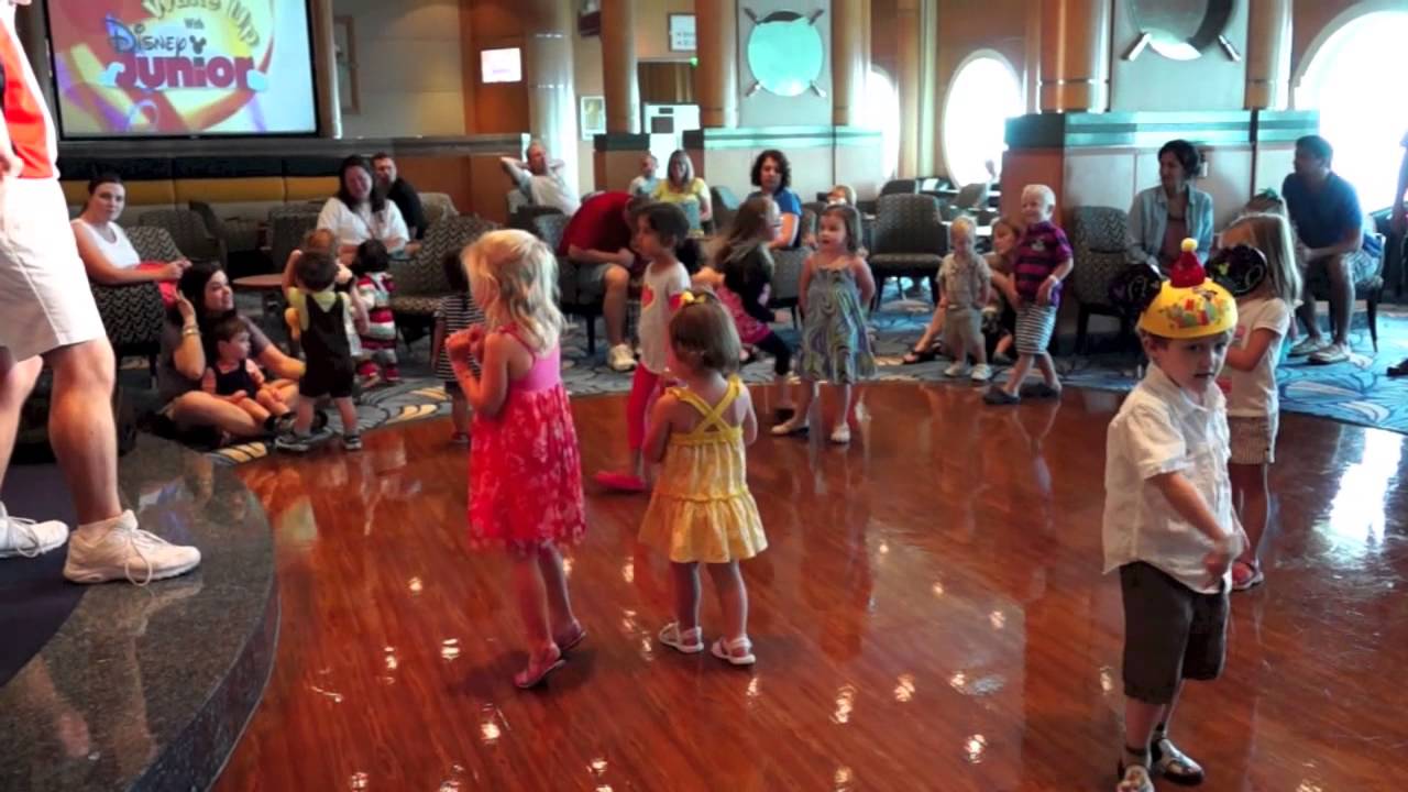 Disney Magic Dance Party - YouTube