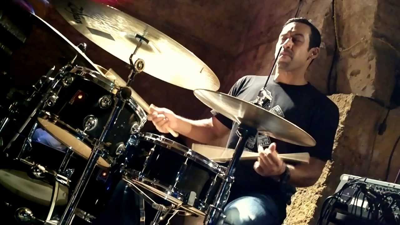 Antonio Sanchez Drum Solo (II) - Ueffilo Music Club - YouTube