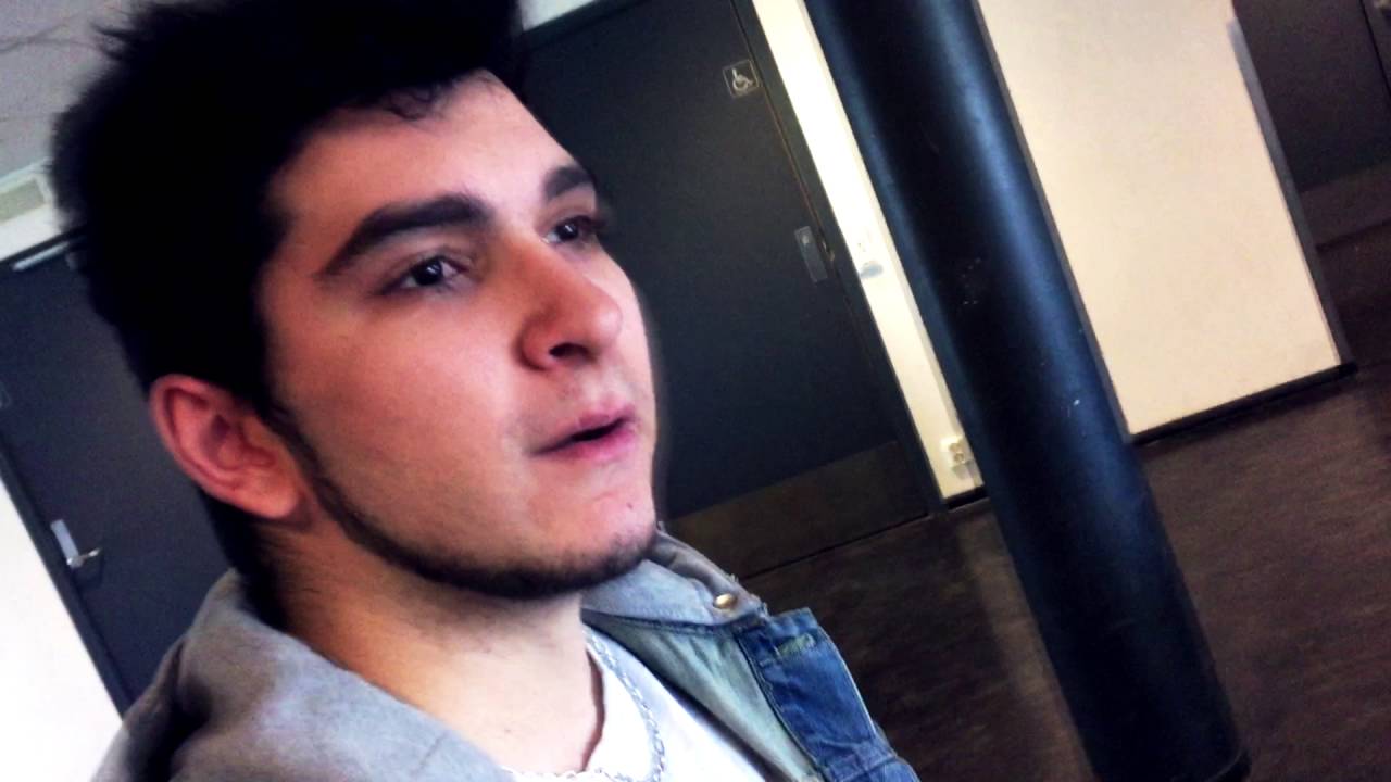 Mujafa's skole - YouTube