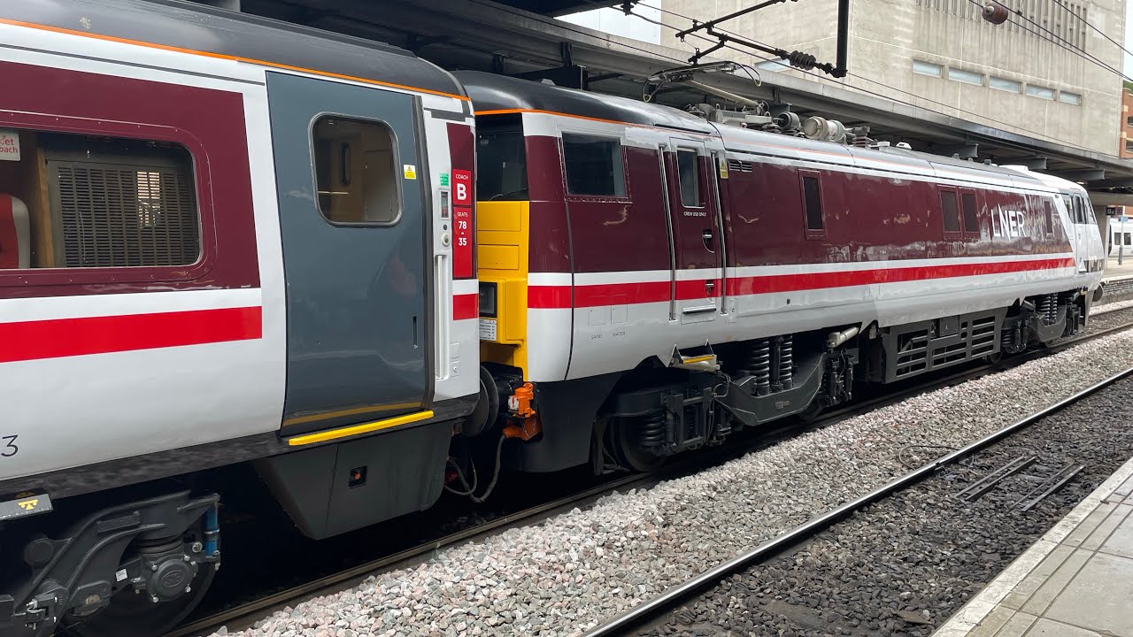 LNER 91127 With A Delayed Faulty Train - YouTube