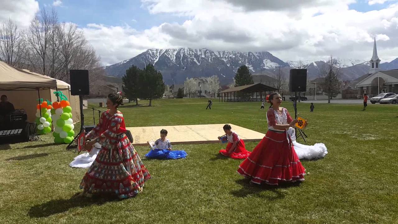 Paraguayan Dance - YouTube