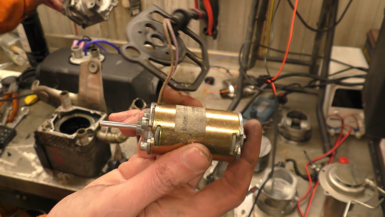 Here's me NOT fixing the Webasto - YouTube