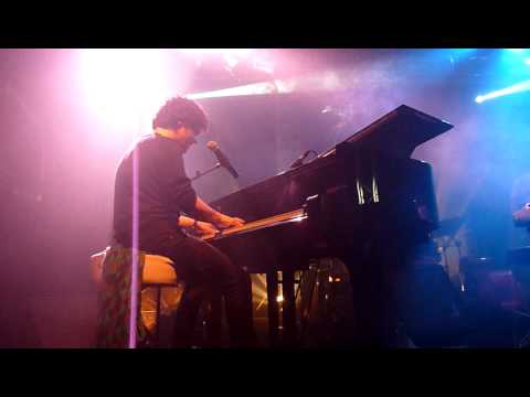 Jamie Cullum "Wheels" @ Point Ephémère (Paris) - YouTube