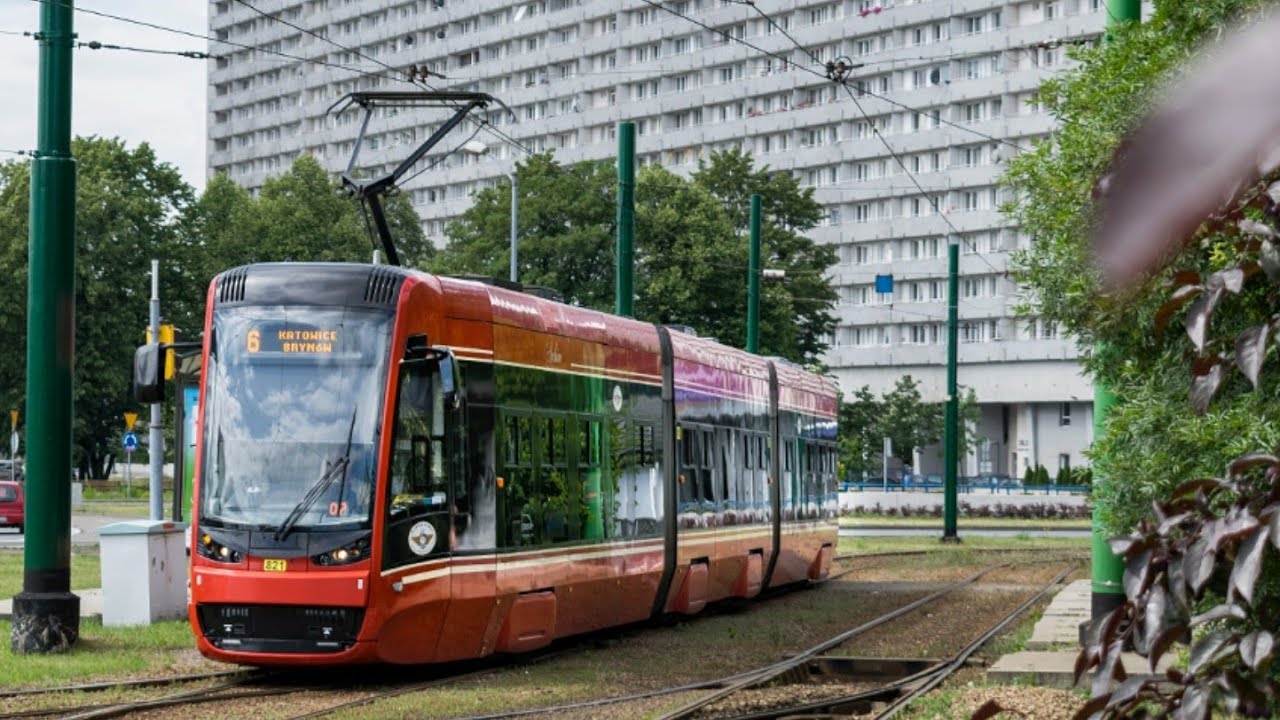 PESA twist 2012n #821 tramwaje Śląskie (Przejazd T15) - YouTube