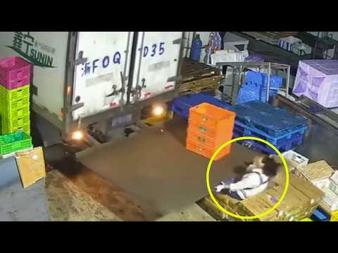 TAILGATE ACCIDENT 😨