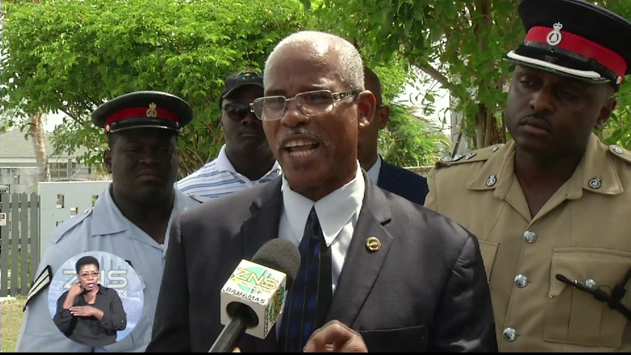 SHIELD OF FAITH CHURCH TEAMS UP WITH URBAN RENEWAL - YouTube