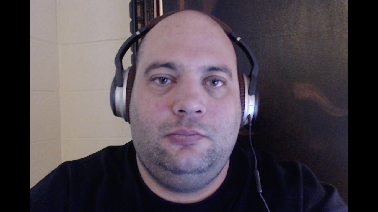 BOSE QC15 Limited Edition Headphones: Unboxing & review. Jan 2014 - YouTube