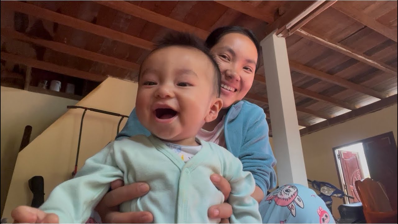 มาแจกความน่ารักของออโต้ครับผม โชคดีทีออโต้เป็นเด็กไม่งอแงร้องไห้ จะร้อง ...