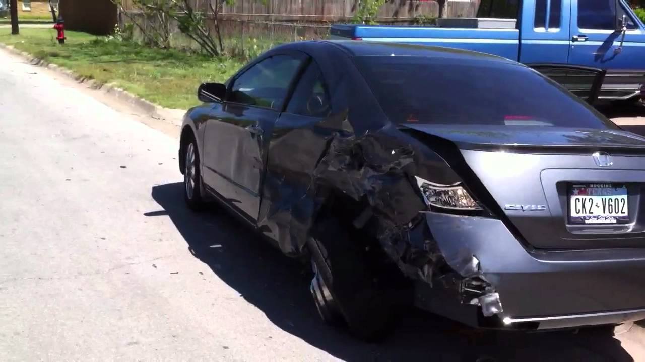 Wrecked Honda Civic - YouTube