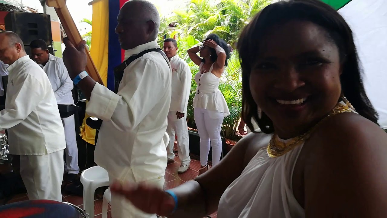 Después de tantos años Canta Mari Pinzón - YouTube