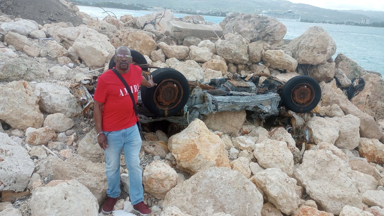 the wind and rain 🌧️ create disaster in Monday 🇯🇲 - YouTube