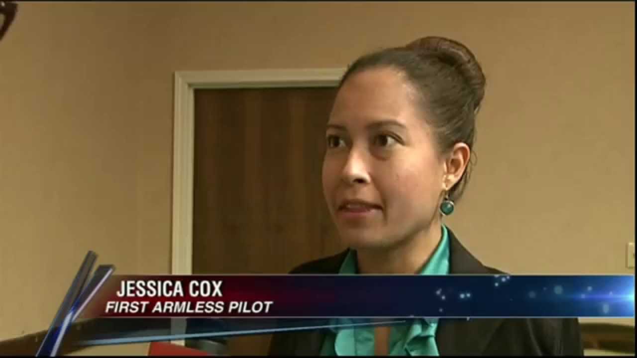 First armless pilot speaks at MERIL dinner - YouTube