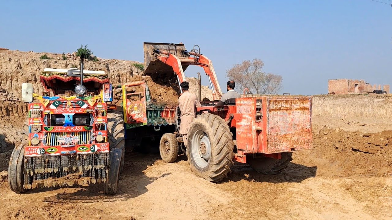 Jcb Loader Loading Mud in Tractor 🚜 with Trolly - YouTube