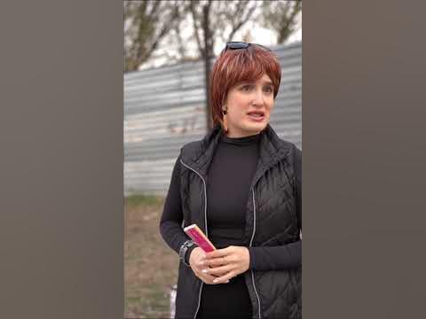 Торгашка с рынка, которая продает игрушки - YouTube