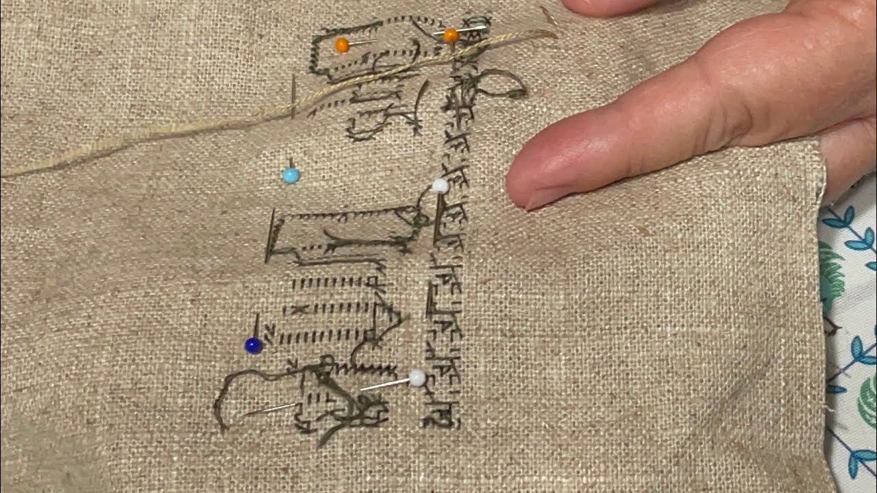 Flosstube #22 - How to stitch a pin keep by hand - YouTube