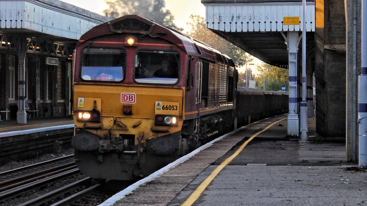 (HD) Morning engineering trains & RHTT @ Broadstairs! 10/10/20 - YouTube