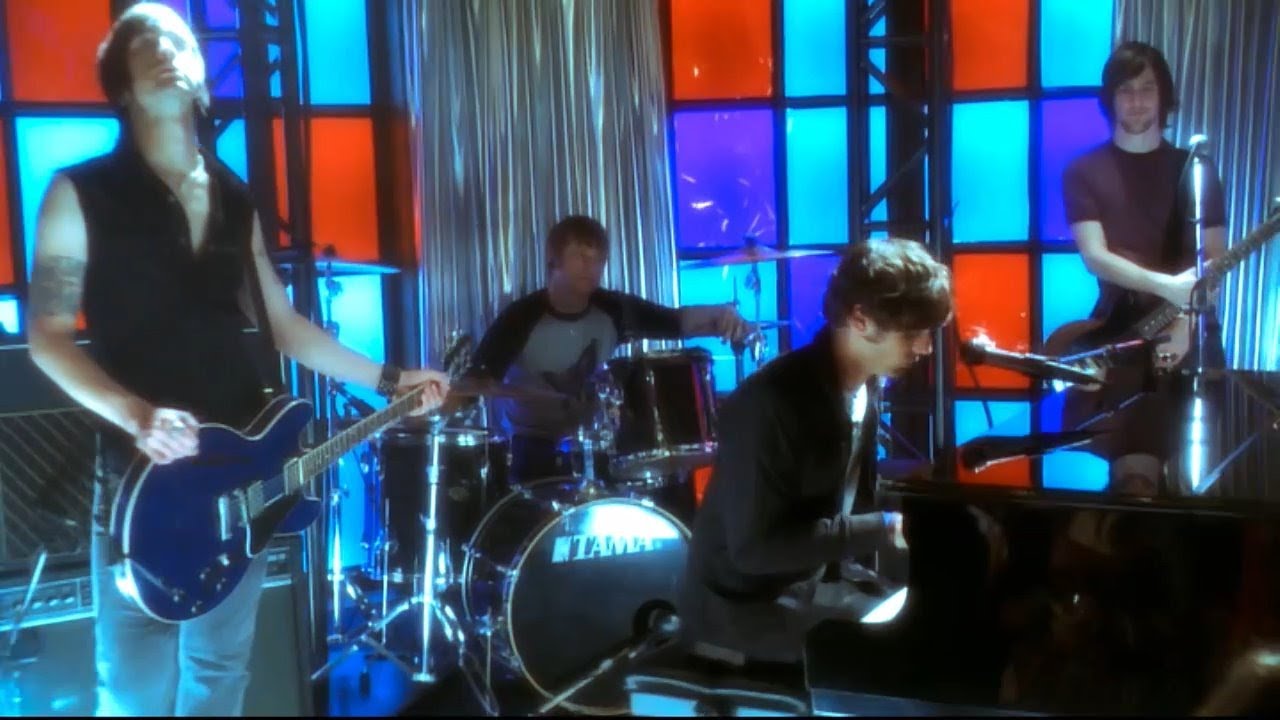 [4k] The All-American Rejects In Smallville (S6; E3) - YouTube