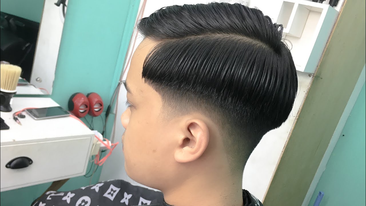 Trik mudah potong rambut//tutorial bagi pemula - YouTube