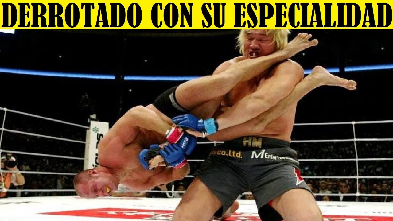 Top 8 Peleadores Derrotados Con Su Movimiento Característicos - YouTube