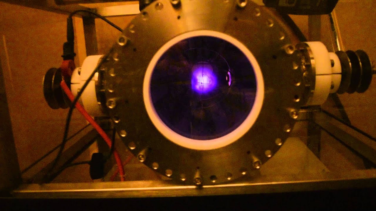 Nuclear Fusor - Running on air - YouTube