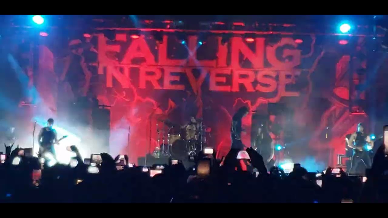 Falling in Reverse - Zombified live Greensboro NC 2/11/23 - YouTube