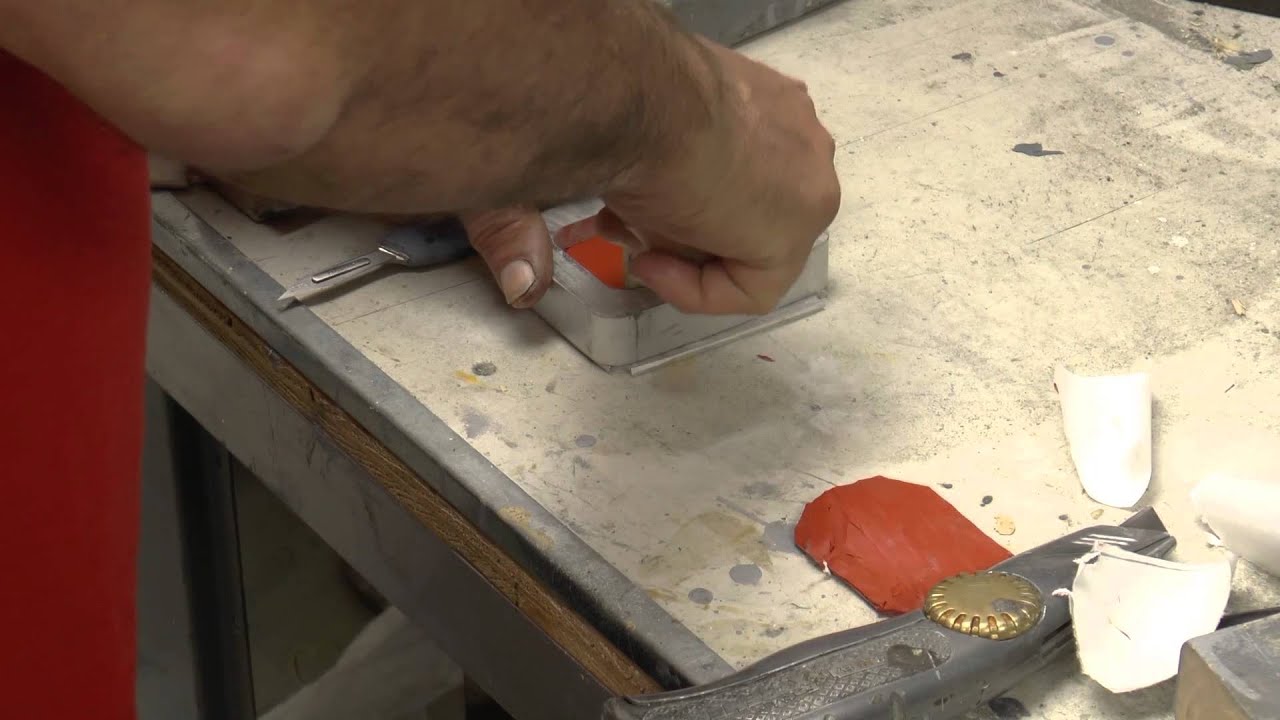 MAKING RUBBER MOLDS - YouTube