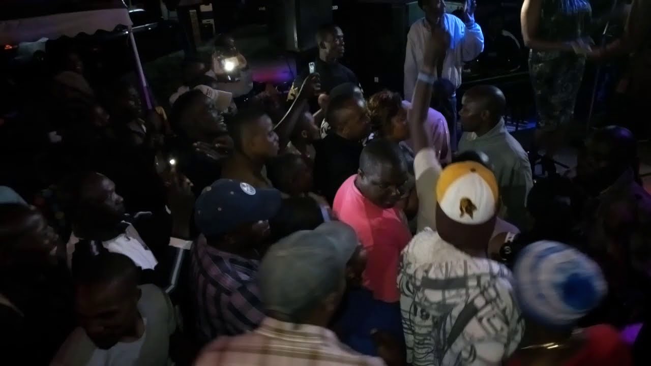 John Demathew Live on Stage at Club Grill Nakuru - YouTube