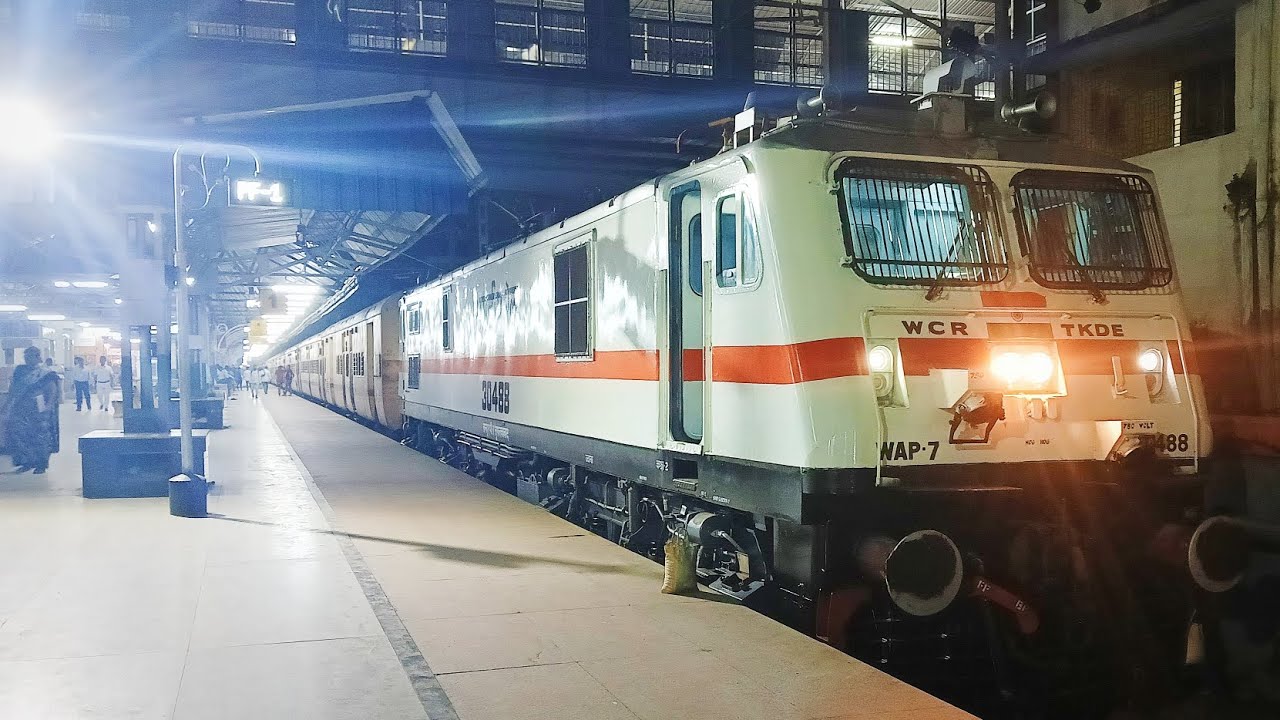 18023/Kharagpur - NSCB Jn. Gomoh Express With TKD WAP 7 #30488 ...