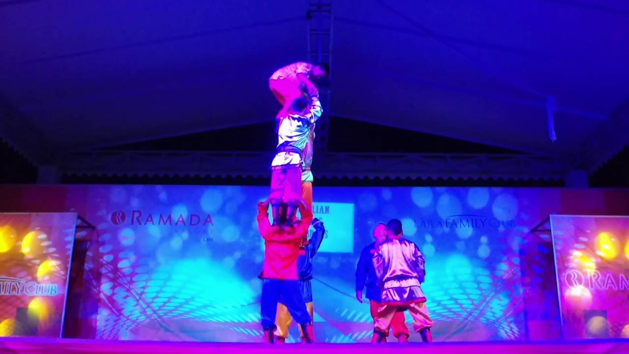 Mongolian Angels Acrobat Show - YouTube