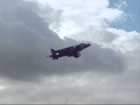 Harrier flying backwards at Wings & Wheels 2010 - YouTube