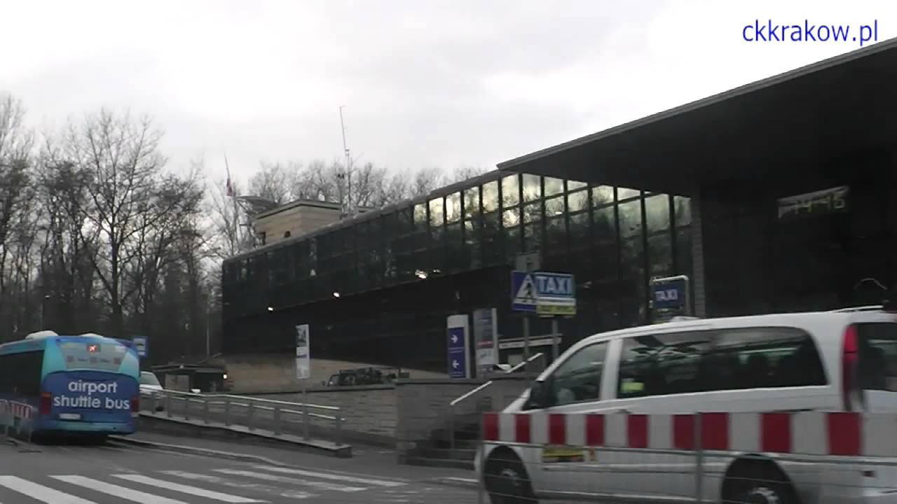 Lotnisko Kraków Balice terminal międzynarodowy - YouTube