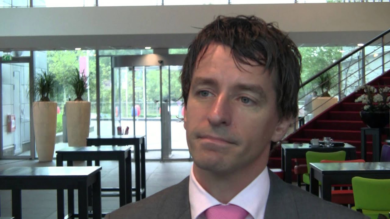 AFAS CEO Bas van der Veldt: "Wat raakt je?" - YouTube