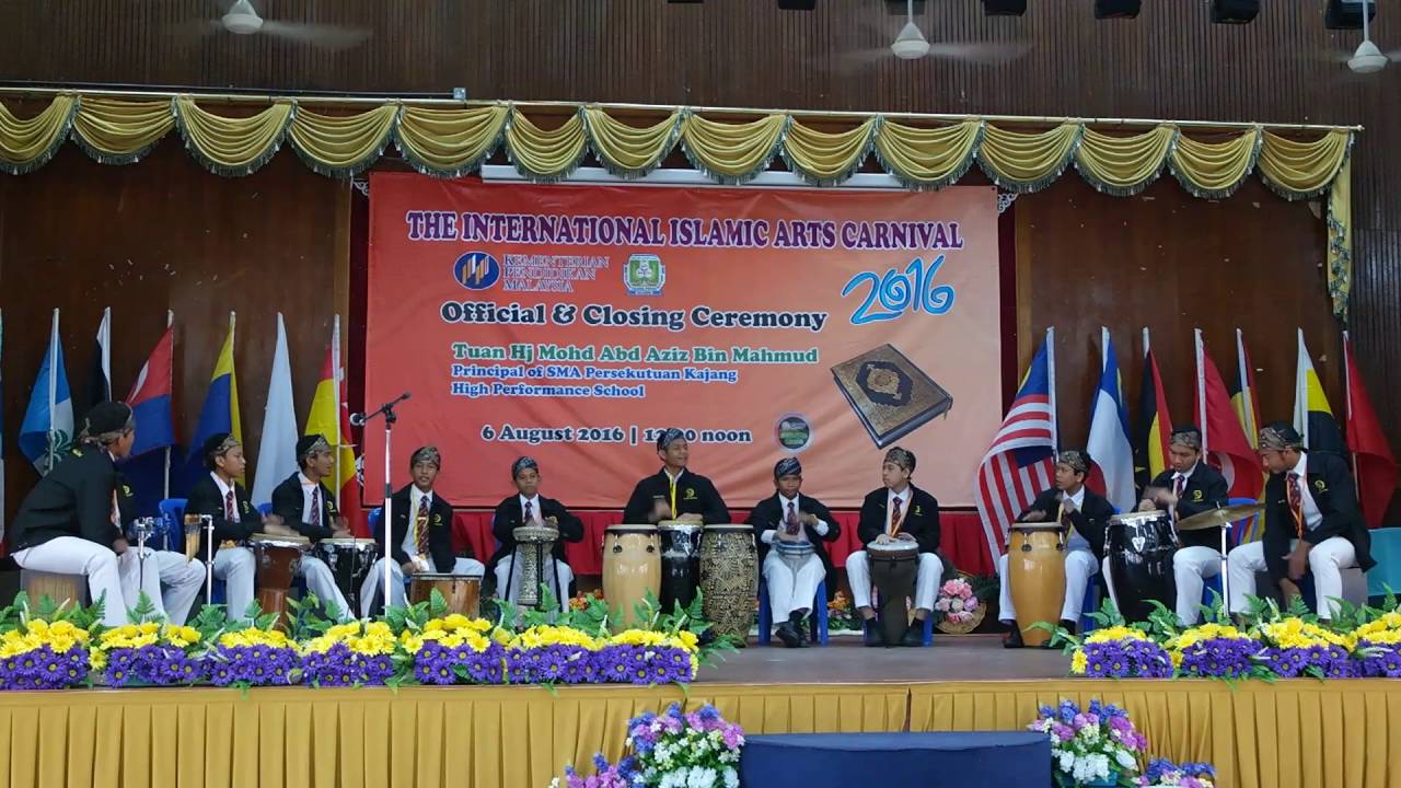 INTERNATIONAL ISLAMIC ARTS CARNIVAL 2016 - SMAP LABU - YouTube