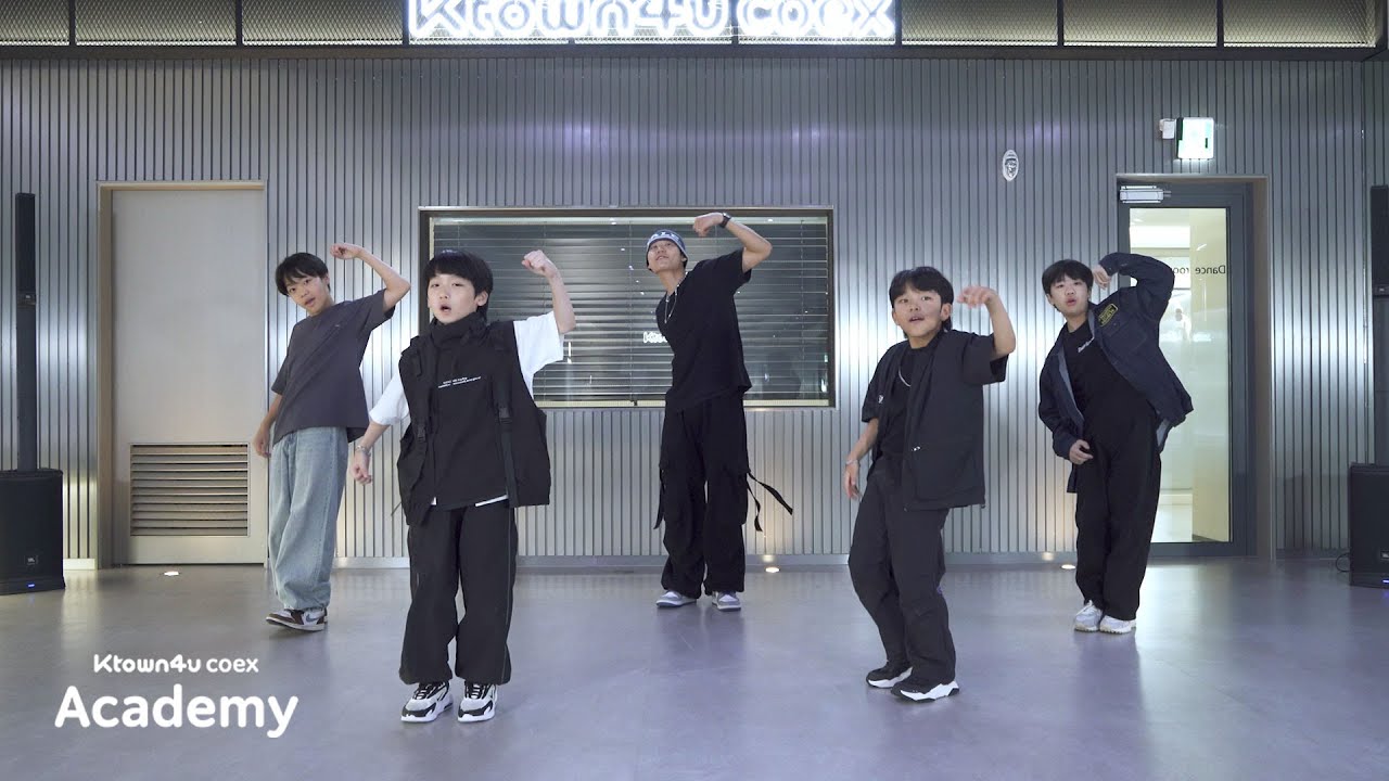 NCT 127 (엔시티 127) - 삐그덕 (Walk) l Ktown4u coex Academy Kids CLASS - YouTube