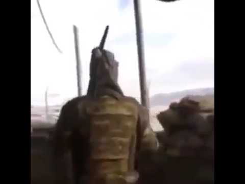 Kazma ile nöbet tutan Trakyalı Asker