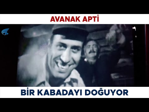 Avanak Apti Türk Filmi | Apti televizyona çıkıyor! Kemal Sunal Filmleri