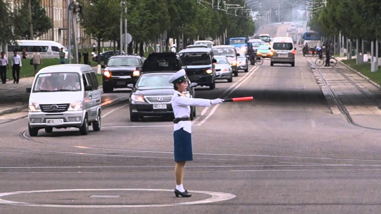 North Korean Traffic Lady - YouTube