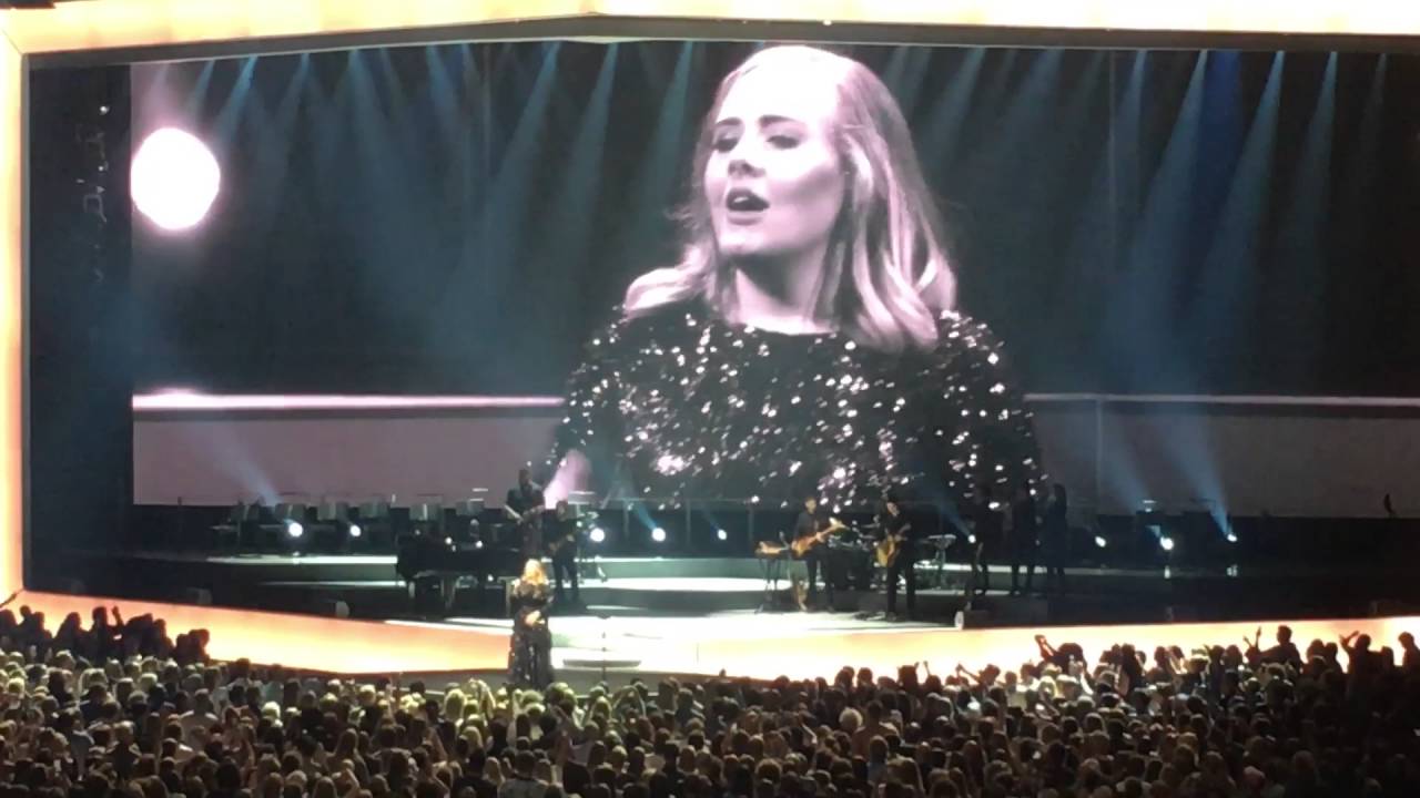 Adele - Rolling in the deep (end of the show in Amsterdam 1-6-2016 ...