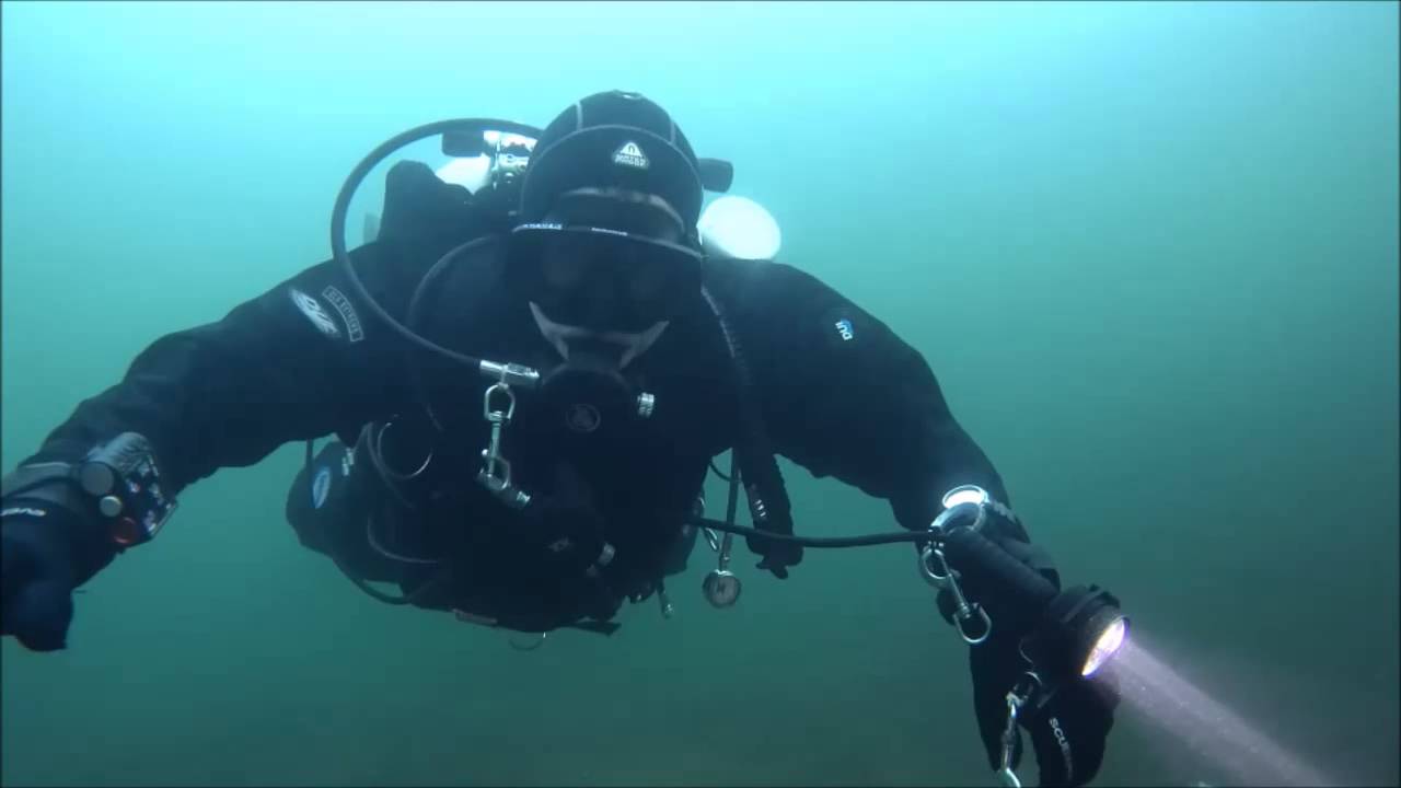Tauchen im Elbsee - YouTube