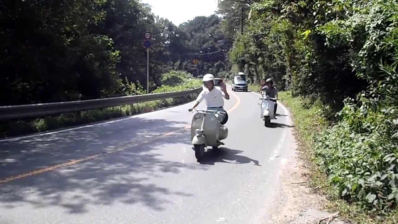 PUG SCOOTERS ③ vespa lambretta - YouTube
