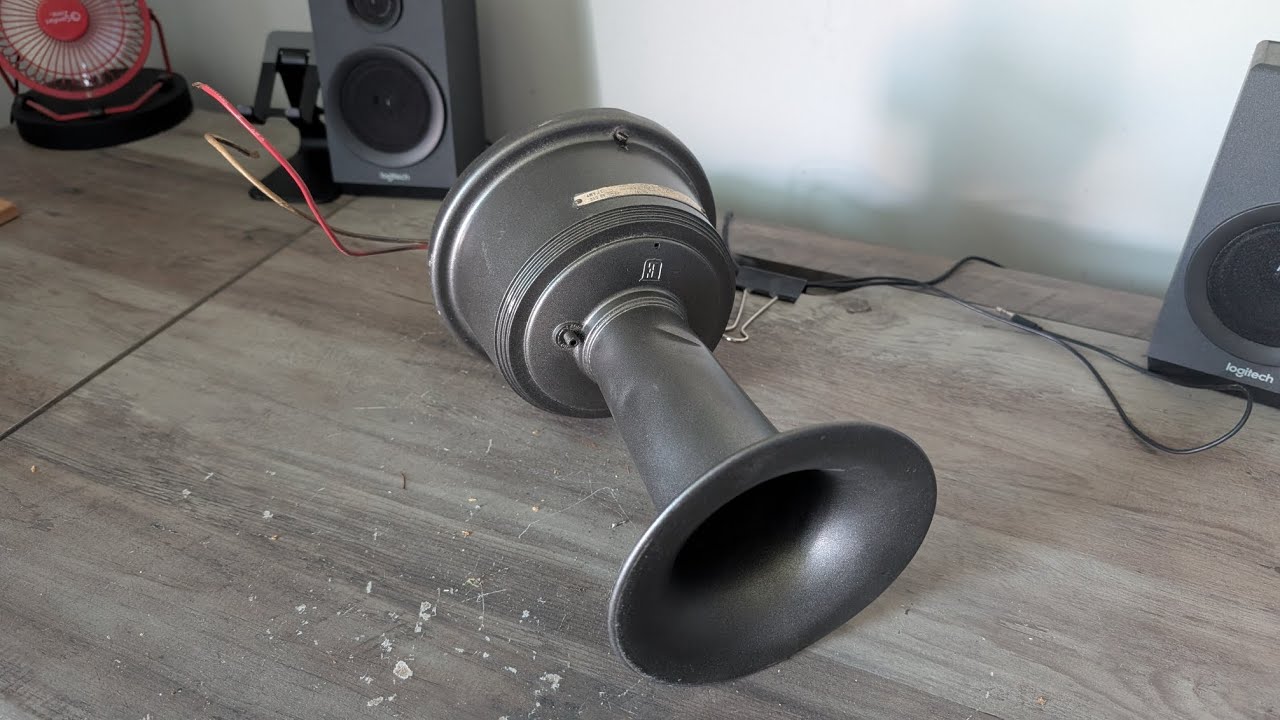 Unboxing of Edwards 372 Adaptahorn - YouTube