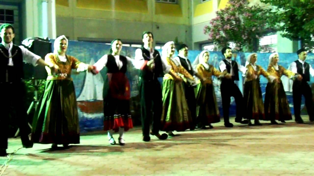 Ελληνική Παράδοση - Κάτω στην Άσπρη Πέτρα - YouTube