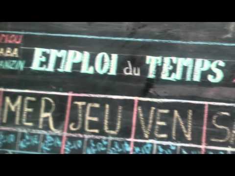 Degradation du lycee behanzin(1) - YouTube