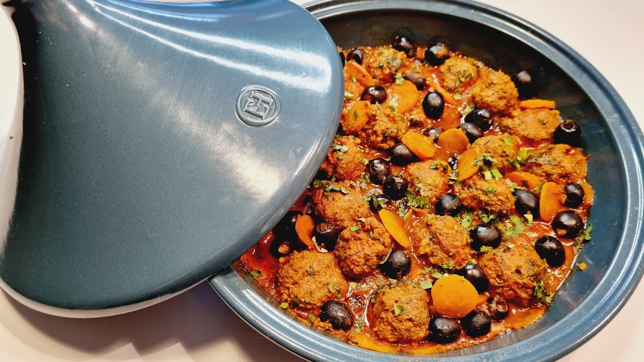 tajine de kefta aux olives/kofta tagine with olives/tajín de kofta con ...