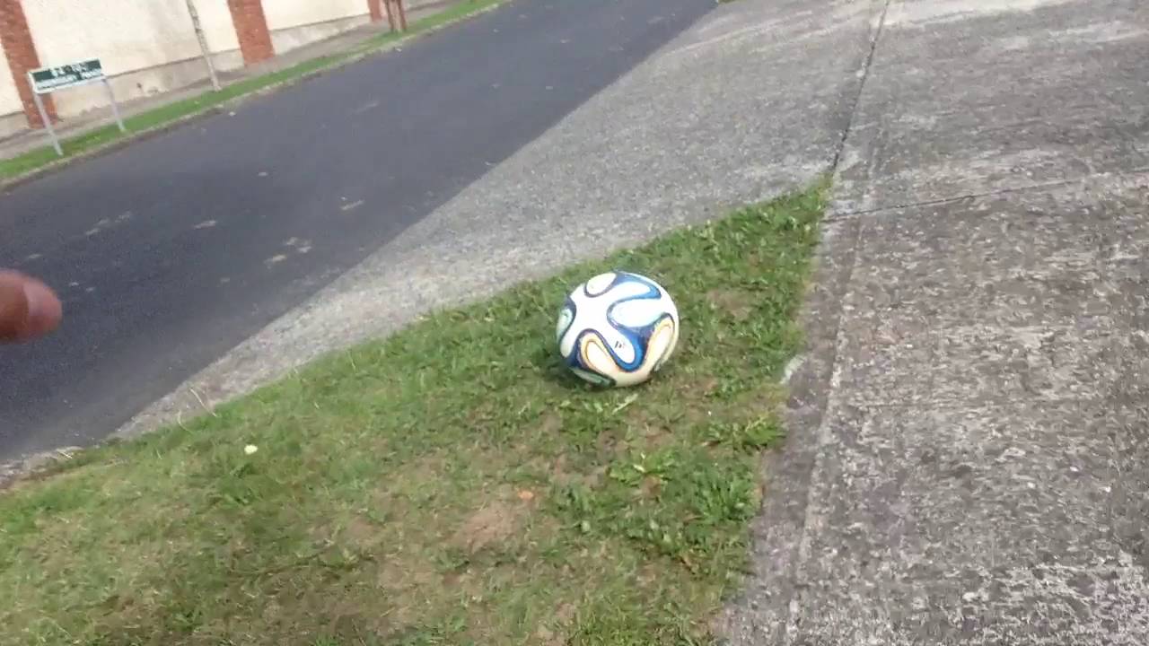 Baller sign game - YouTube