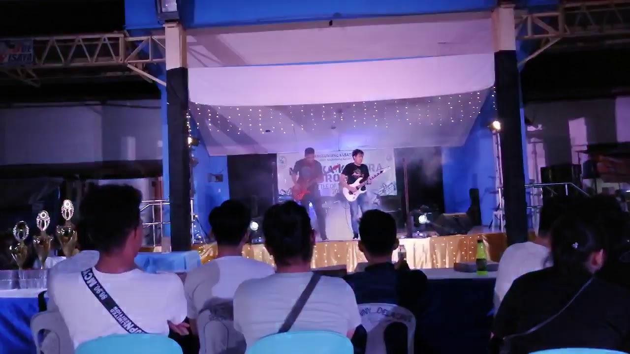 Apat na sulok band-bulag pipi at bingi (cover) - YouTube