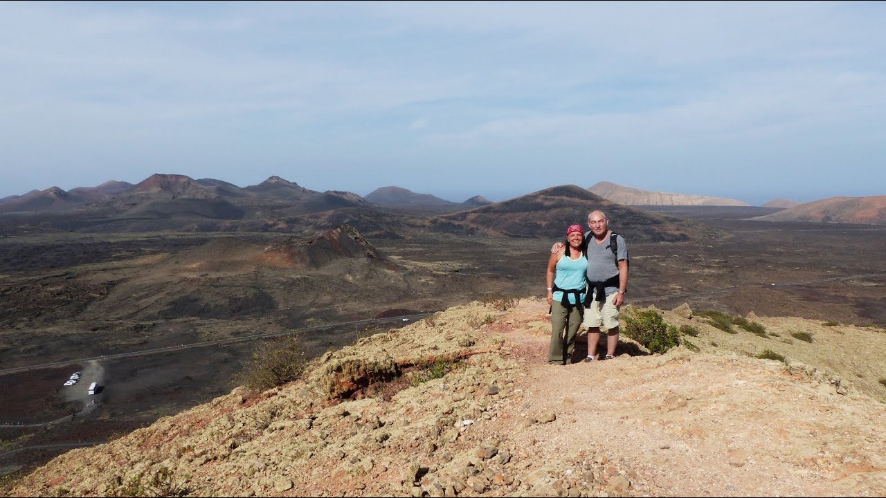 RANDONNÉE - VOLCAN MONTANA COLORADA - LANZAROTE ATTRACTION - YouTube